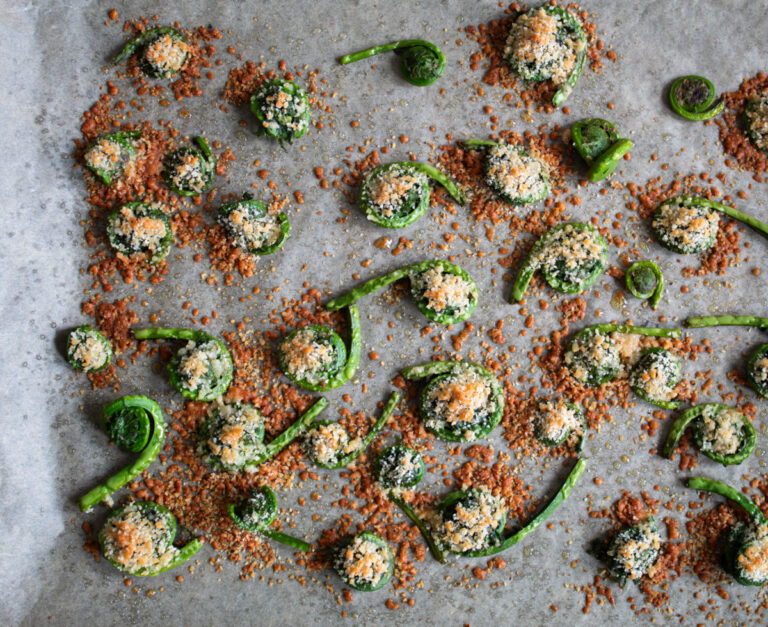 How to Cook Crispy Fiddlehead Ferns Appetizer with Zesty Lemon - The ...