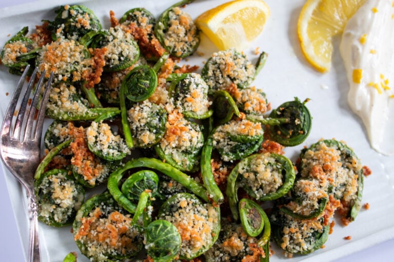 How to Cook Crispy Fiddlehead Ferns Appetizer with Zesty Lemon - The ...
