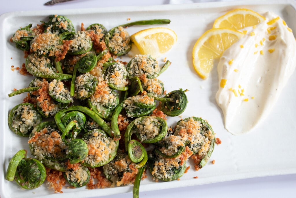 How to Cook Crispy Fiddlehead Ferns Appetizer with Zesty Lemon - The ...
